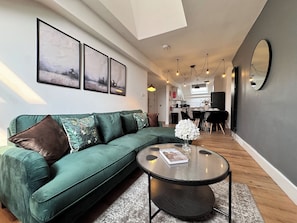 Apartamento Comfort, Vista para a cidade | Sala de estar