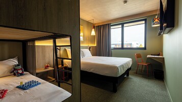 Quarto Familiar, várias camas (POP) | Wi-fi grátis, roupa de cama fornecida 