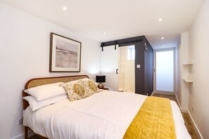 2 quartos, roupa de cama fornecida