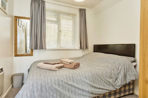 2 quartos, roupa de cama fornecida