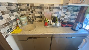 Quarto Básico | Cozinha partilhada