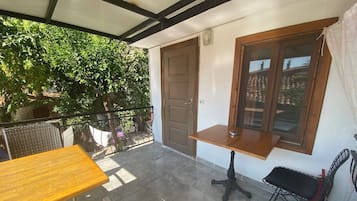 Quarto Duplo Básico | Varanda