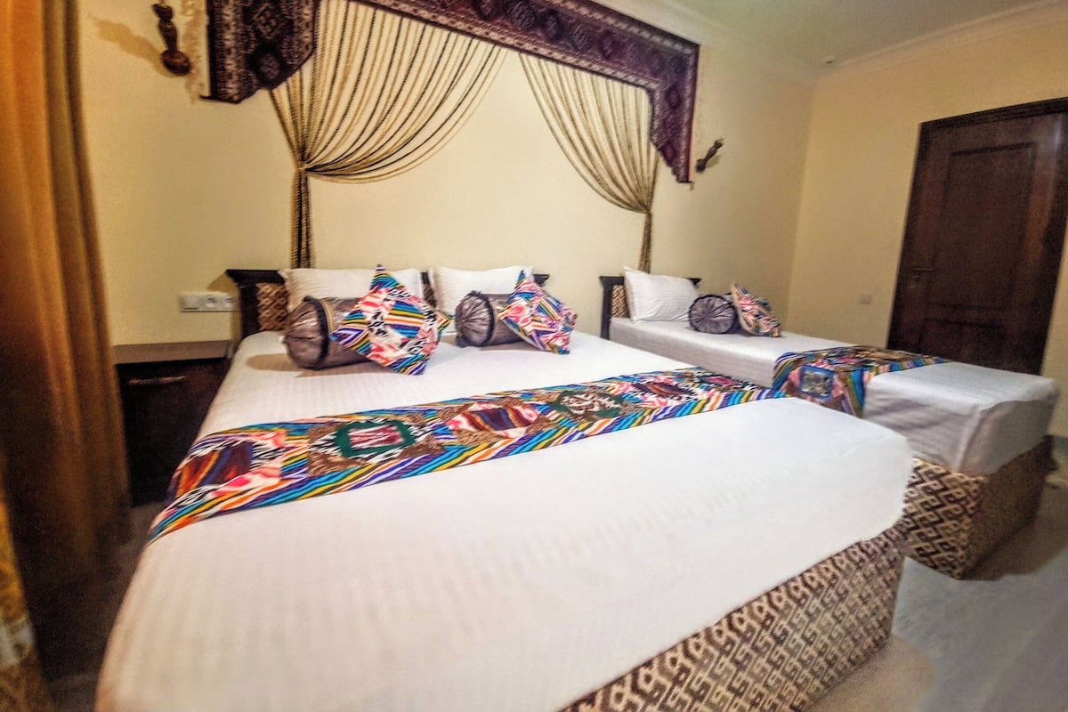 Quarto triplo família | Individualmente decorados, individualmente mobiliados, Wi-Fi de cortesia