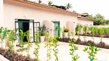 Café da manhã com buffet grátis todos os dias