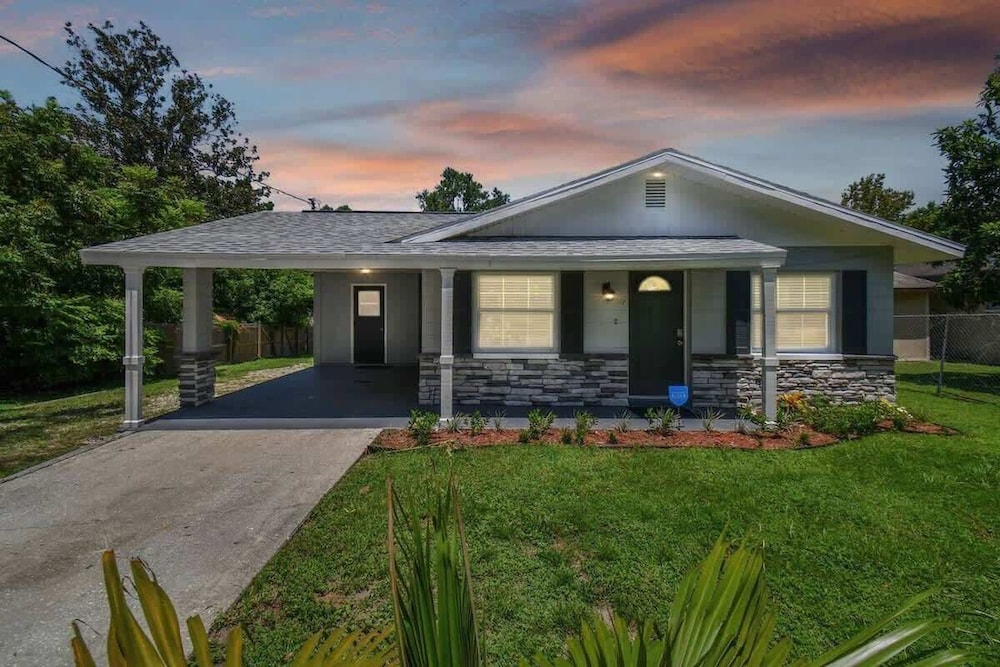 Comfortable Home In Dade City! - Dade City, FL