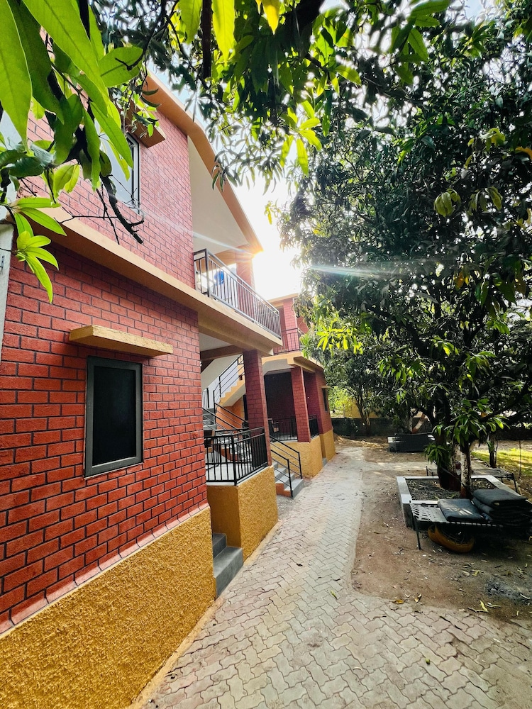 Krishna Farm House And Resort - Gujarat