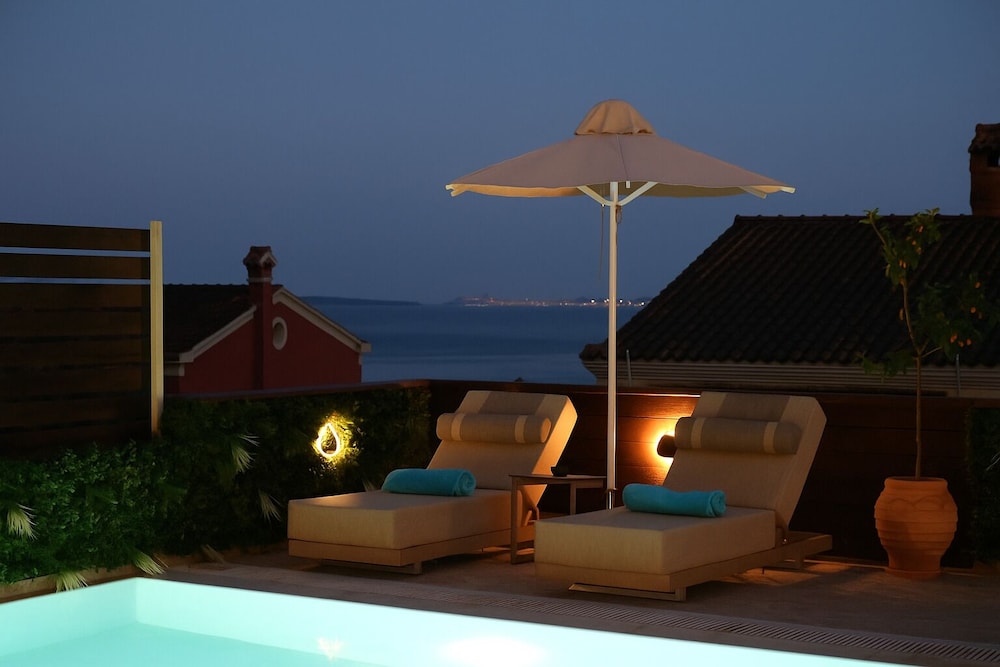 Corfelia Seaview Suites - Corfu