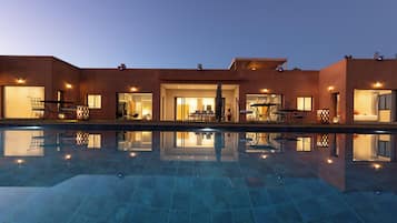 Fachada da propriedade