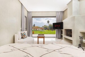 Suite Deluxe, vista para a piscina | Cofre no quarto, cortinas/cortinados opacos, Wi-fi grátis