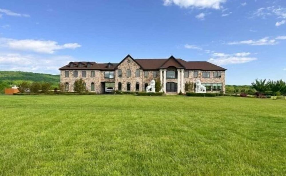 The Inn At Grass Roots Hill - Purcellville, VA