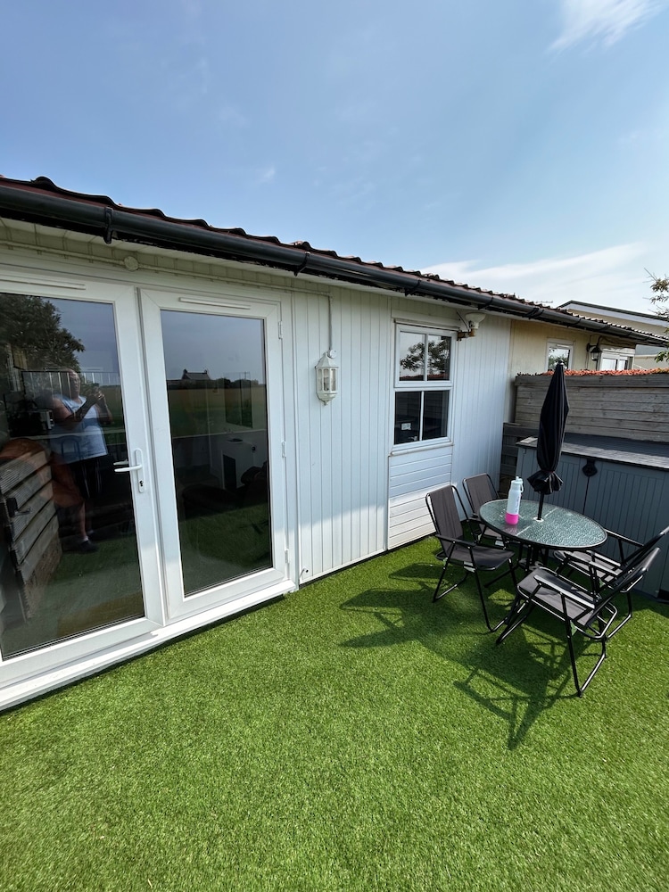 Seaside Chalet Escape In Bridlington - Bridlington