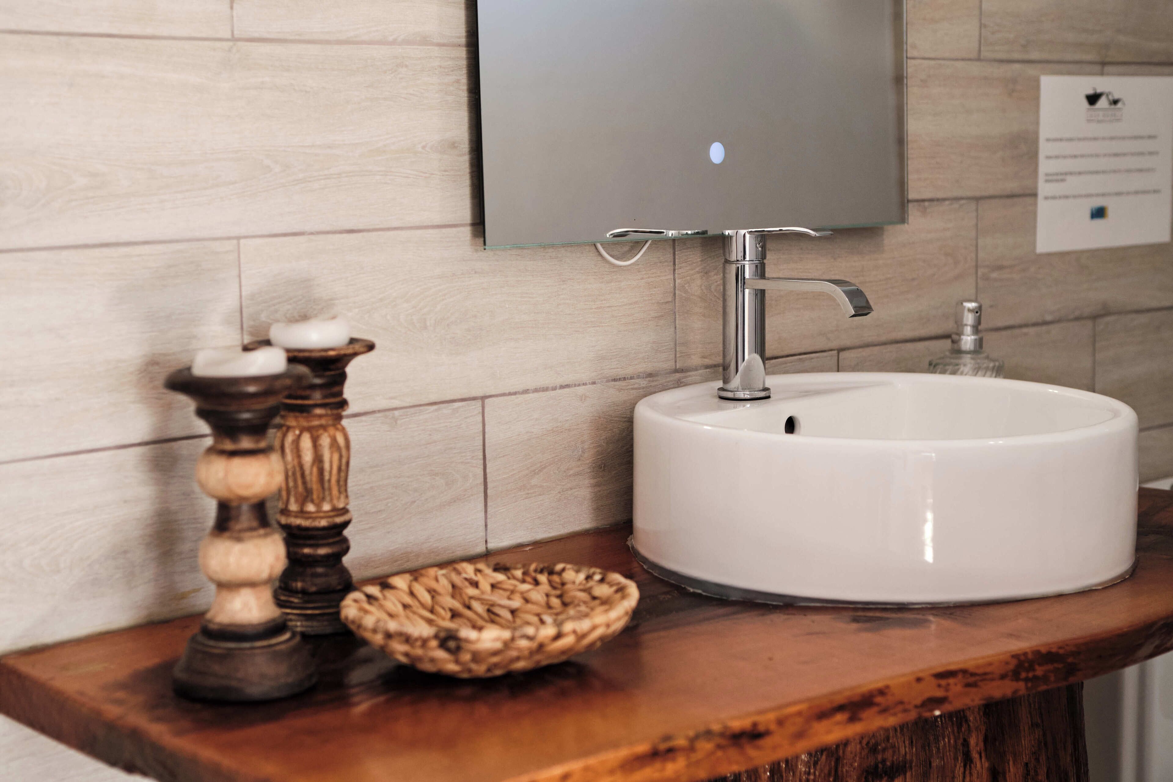 Suite Deluxe, vista para a piscina | Casa de banho