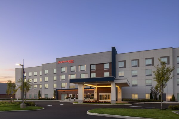 Hampton Inn & Suites By Hilton Long Island Farmingdale - Freeport, NY