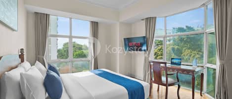 Apartamento clássico, 3 quartos, vista para a cidade | Ferros/tábuas de passar roupa, Wi-Fi de cortesia