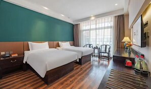 Quarto Duplo Empresarial | Cortinas/cortinados opacos, Wi-fi grátis 