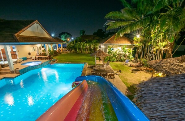 Vila, vários quartos, acessível, para fumantes | Piscina | Piscina externa