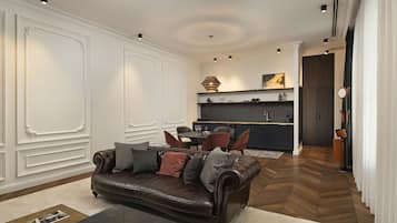 Suite de Luxo | Cofre no quarto, cortinas/cortinados opacos, quartos insonorizados