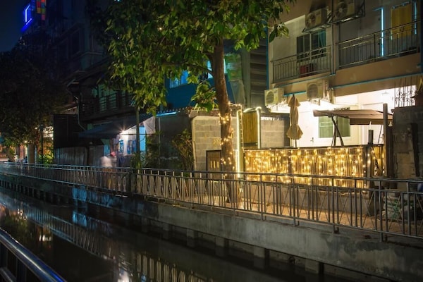 Canal View Lo-ha Contactless Check-in - Bangkok