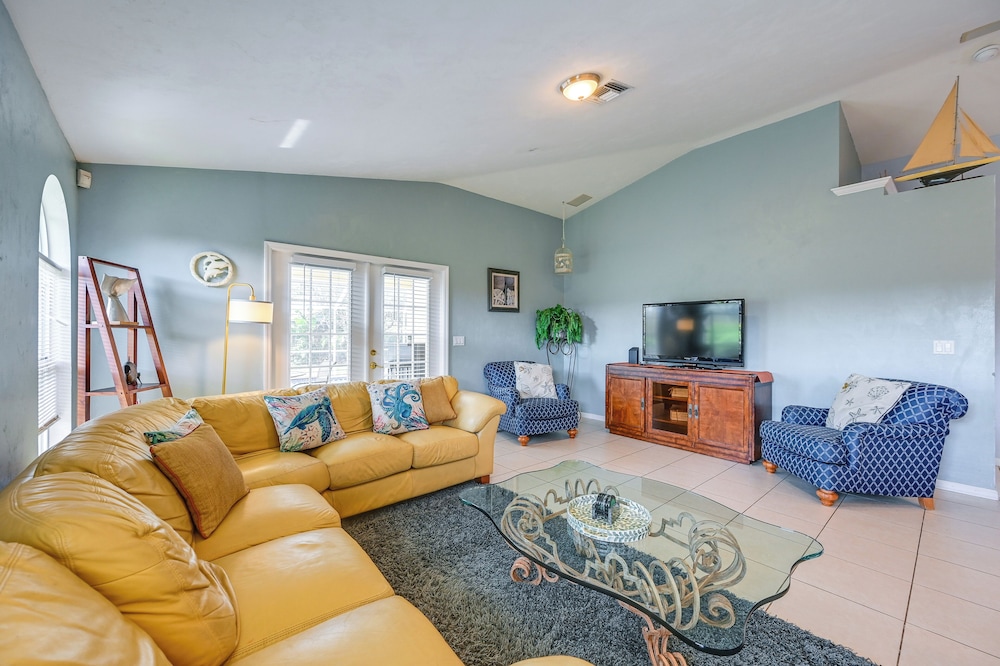 2 Mi To Beach: Naples Home W/ Pool! - Naples, FL