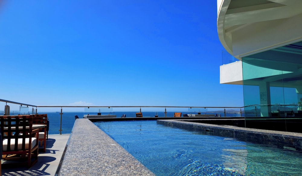 Hotel Hblue Malecón - La Paz