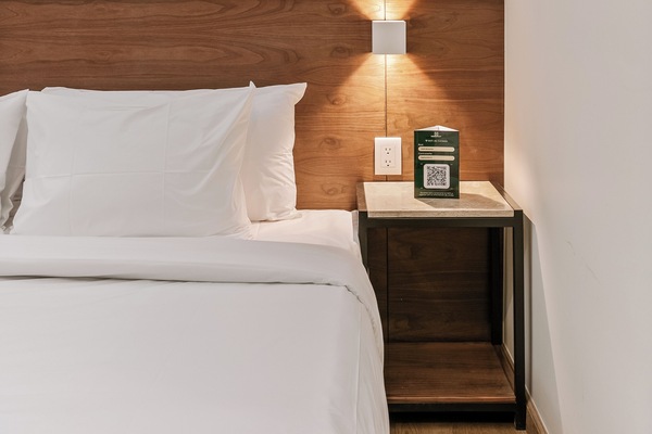 Apartamento Comfort | Secretária, secretária adequada para computadores portáteis