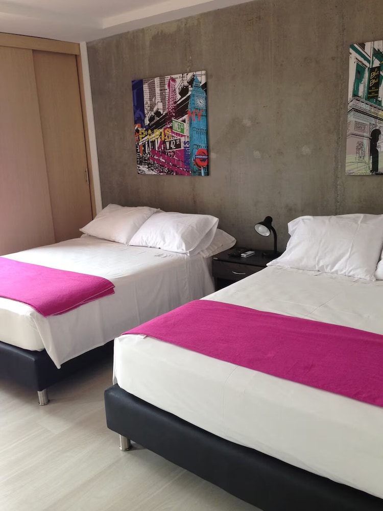Your Best Laureles Home Away From Home - Medellín