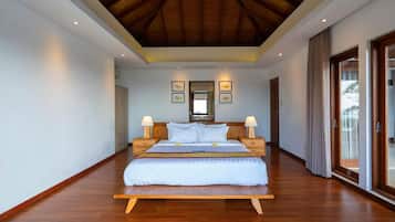 Vila exclusiva, vista para o oceano | Cofres nos quartos, cortinas blackout, ferros/tábuas de passar roupa