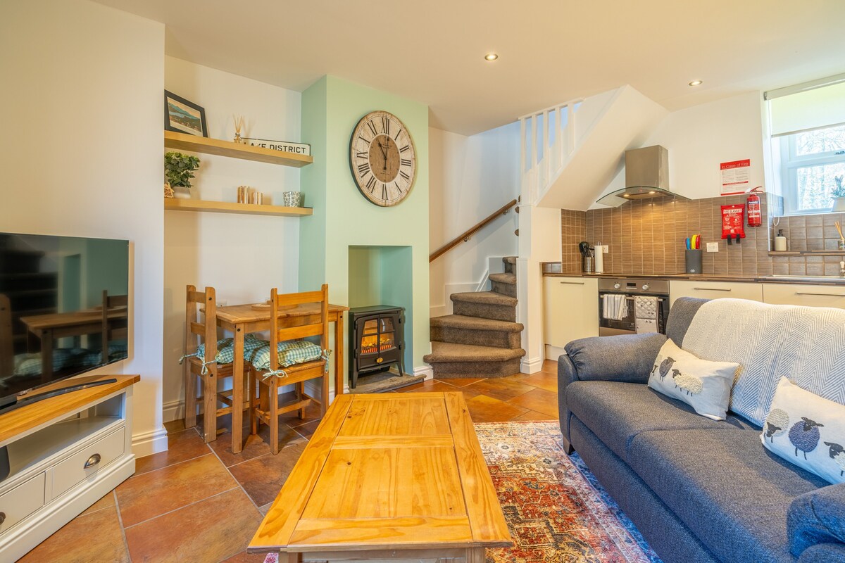 Bell Cottage - Short stroll to Cockermouth Town Centre – Avis, offres ...