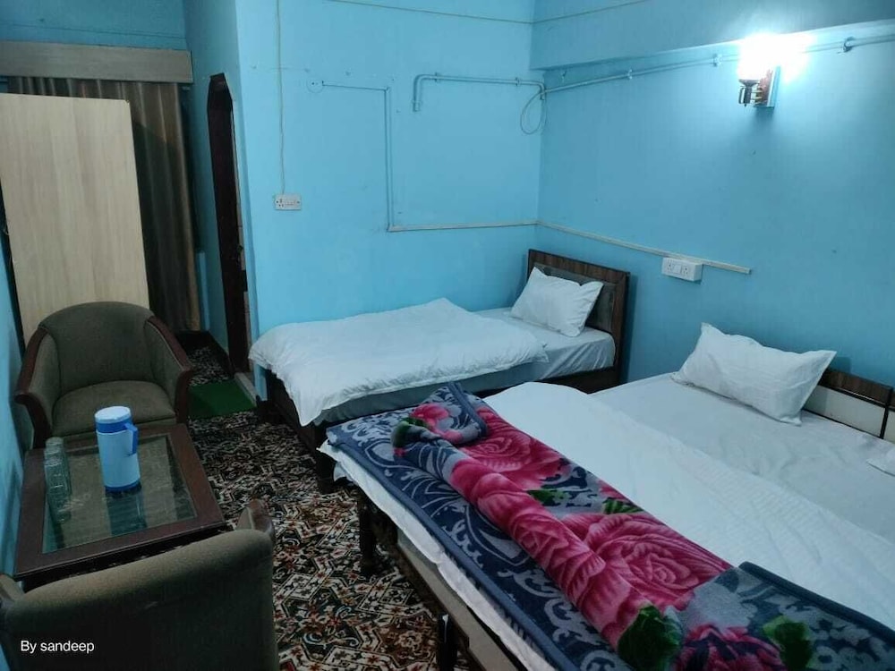 Hotel Acharya Sadan - Chamoli