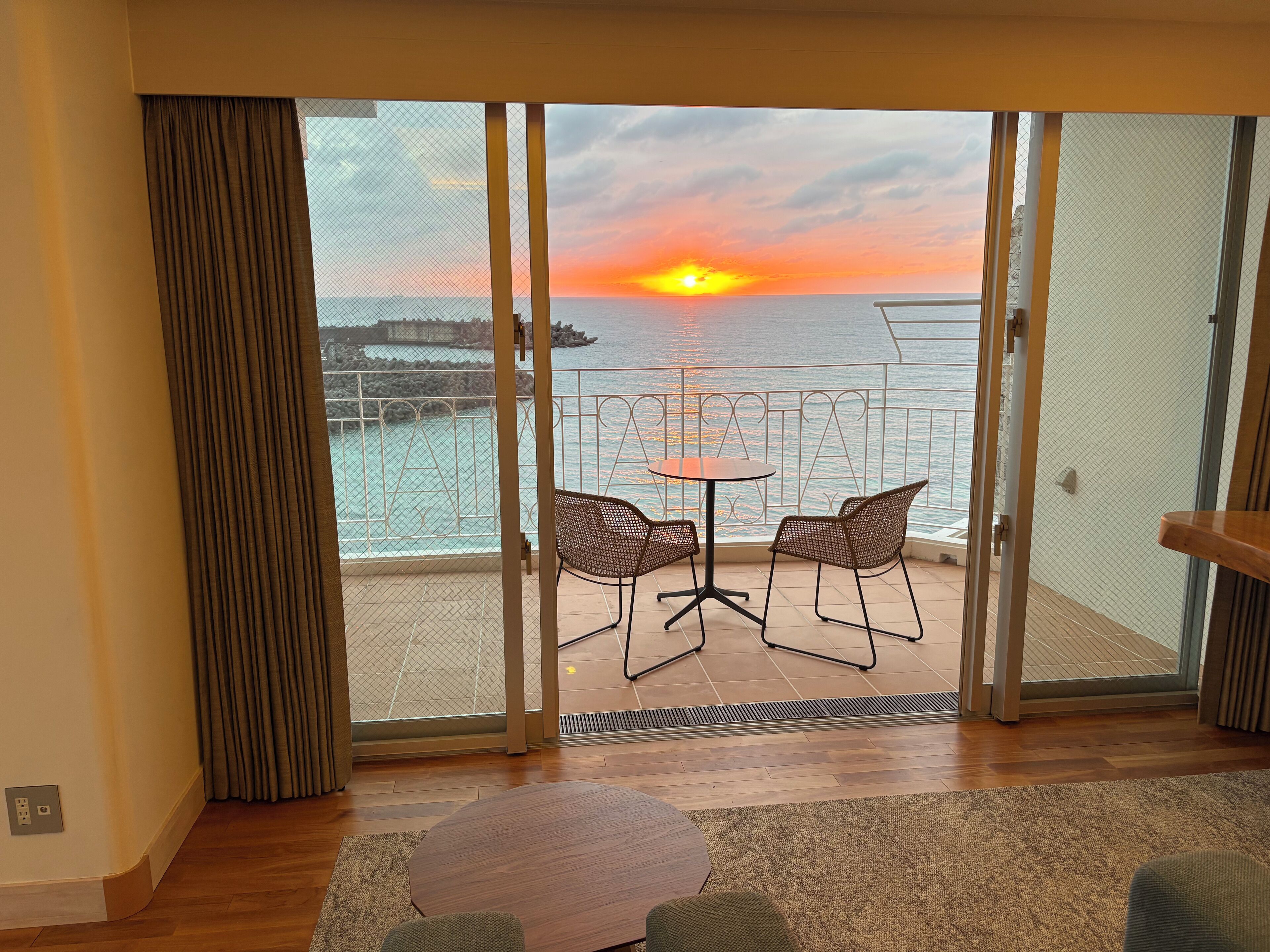 Vista para praia/oceano