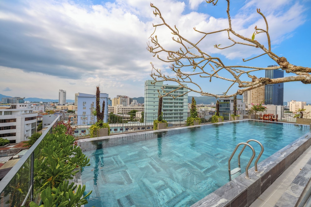 Vernal Hotel & Apartment Office -