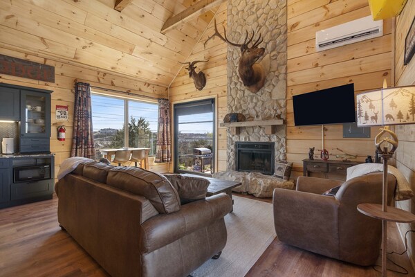 Elk Lodge Cabin For 4! - Branson