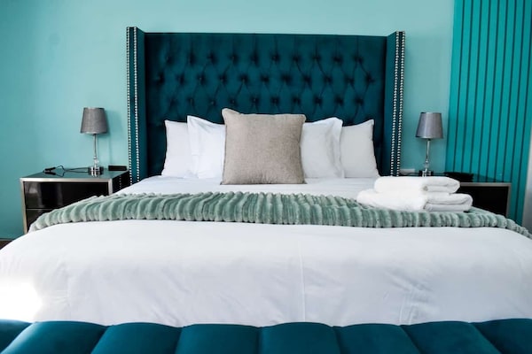 Thamani Guesthouse - Randfontein