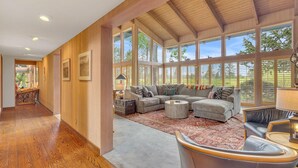 Casa, várias camas (Fairway Lane - Unit 5) | Área de estar