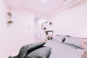 Apartamento, 1 cama de casal, não fumadores | Secretária, ferro/tábua de engomar
