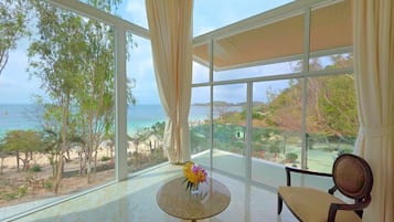 Quarto casal luxo, vista para o mar | Vista para praia/oceano