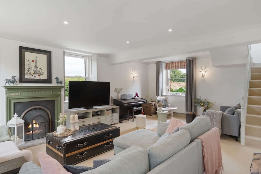 Victorian House & Barn, Hot Tub, Gym, Games Room - Somerset
