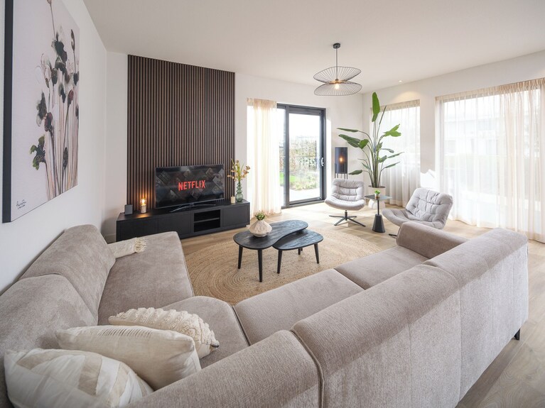 Luxe Villa Met 4 Slaapkamers En Badkamers, Een Dakterras Op Het Zuiden, Privé Aanlegsteiger En Een Stijlvolle Open Keuken. Perfect Voor Gezinnen En Vriendengroepen! - Lelystad