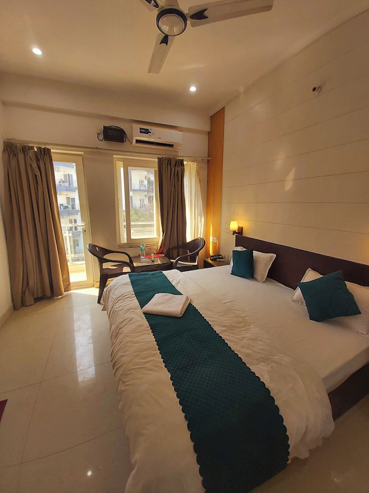 Hotel Shiv Palace - Rishikesh