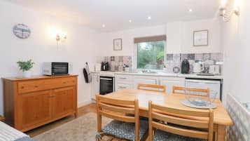 Casa de campo | Cozinha privada | Talheres/pratos/utensílios de cozinha