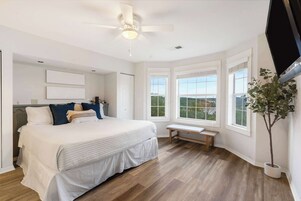 Condo, várias camas, acesso à piscina, vista para a cidade (Ozark Mountain Oasis)