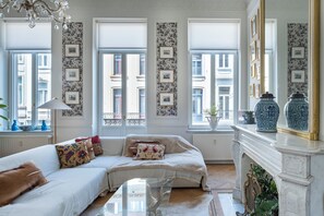 Apartamento de Luxo, varanda, Vista para a cidade | Sala de estar