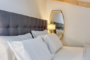 Apartamento Familiar, vários quartos, 2 casas de banho (Summer Breeze Apartment Mali lošinj) | Ferro/tábua de engomar, Wi-fi grátis, roupa de cama fornecida 