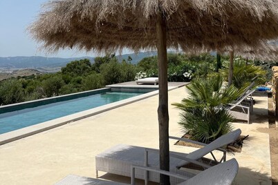 La Hoya Lodge - Tranquil Retreat in Malaga