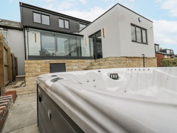 Ellis House - West Yorkshire