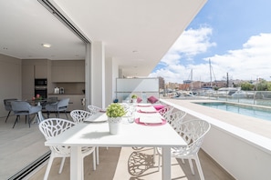 Apartamento | Refeições ao ar livre