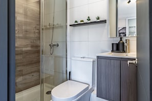 Apartamento Exclusivo | Casa de banho | Uma banheira