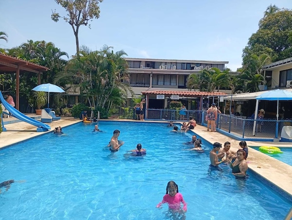 Hotel Oasis Del Pacífico - 