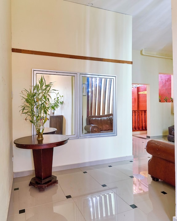Charming 1br Hotel Room In Historic Zona Colonial With Wifi And Ac - Santo Domingo (Dominikai Köztársaság)