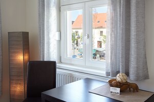 Quarto Duplo, casa de banho anexa, Vista para a cidade | Comodidade do quarto
